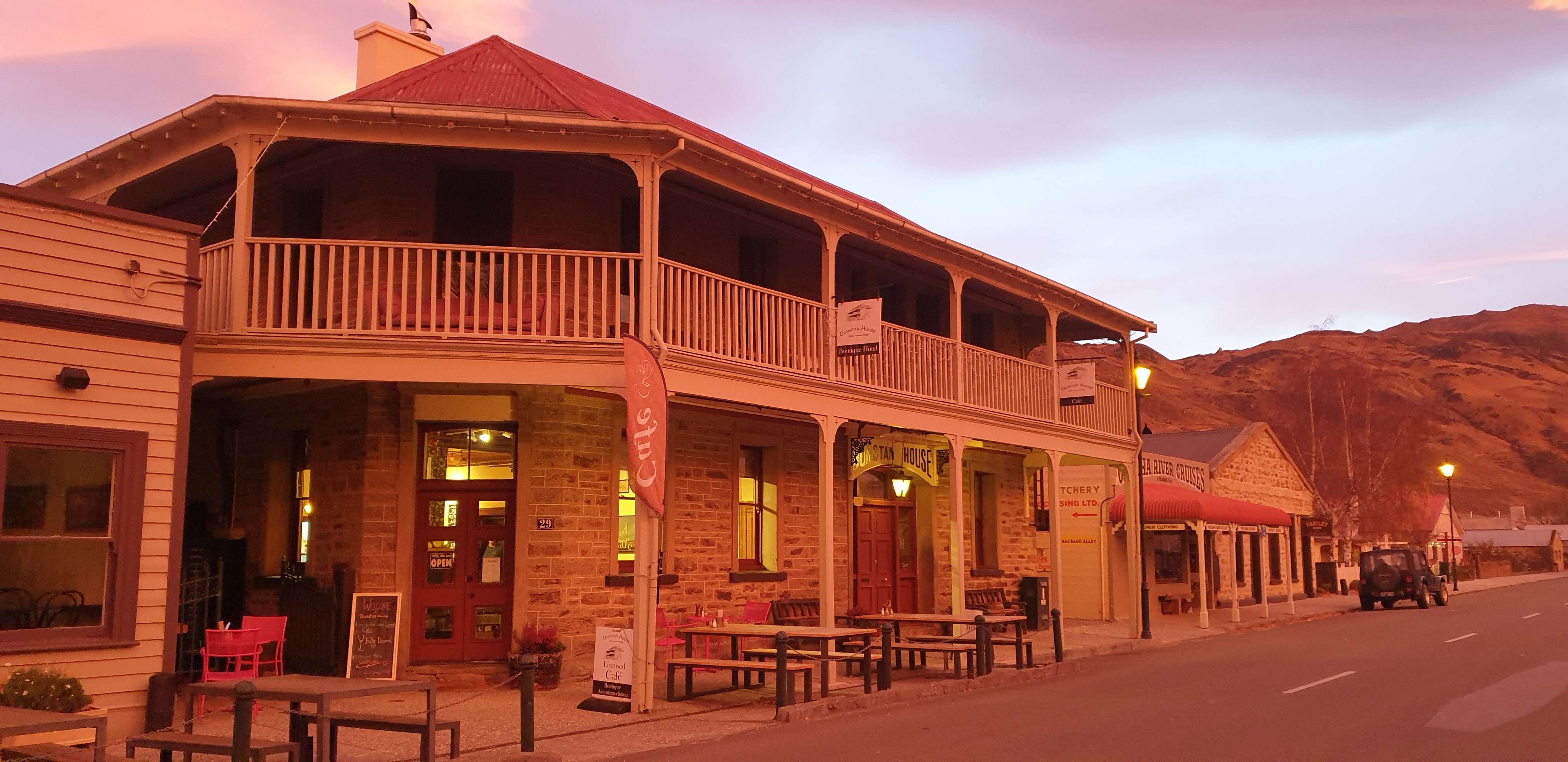 Dunstan House and Cafe | Central Otago NZ